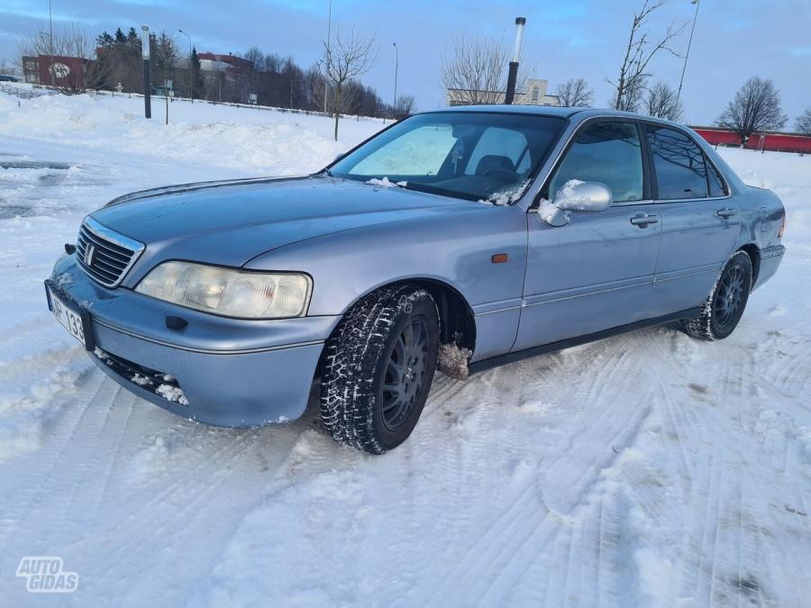 Honda Legend 1999 in Klaipeda, with an engine capacity of 3.50 L and mileage of 345 thousand km for 1100 €, photo 1 on AUTOMOTO.COM.LV