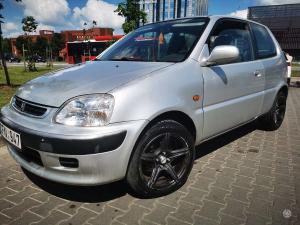 Pelēks Honda Logo 2000 Viļņa, ar dzinēja tilpumu 1.20 L un nobraukumu 125 tūkst. km par 1850 €, foto  vietnē AUTOMOTO.COM.LV
