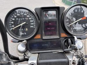 Black Honda Magna 1984 in Vilnius, with an engine capacity of 0.74 L and mileage of 0 thousand km for 1500 €, photo 13 on AUTOMOTO.COM.LV