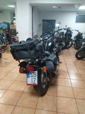 Melns Honda Magna 1999 Viļņa, ar dzinēja tilpumu 0.75 L un nobraukumu 19 tūkst. km par 3400 €, foto 4 vietnē AUTOMOTO.COM.LV