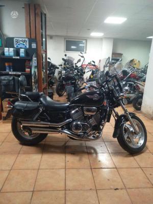 Melns Honda Magna 1999 Viļņa, ar dzinēja tilpumu 0.75 L un nobraukumu 19 tūkst. km par 3400 €, foto 5 vietnē AUTOMOTO.COM.LV
