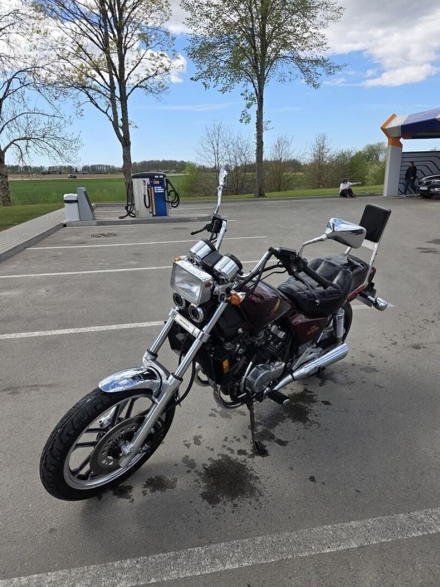 Honda Magna 1984 Klaipėda, ar dzinēja tilpumu 0.50 L un nobraukumu 0 tūkst. km par 1650 €, foto 1 vietnē AUTOMOTO.COM.LV