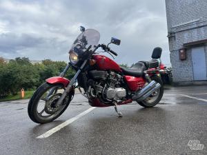 Sarkans Honda Magna 1987 Viļņa, ar dzinēja tilpumu 0.70 L un nobraukumu 22 tūkst. km par 2700 €, foto 6 vietnē AUTOMOTO.COM.LV