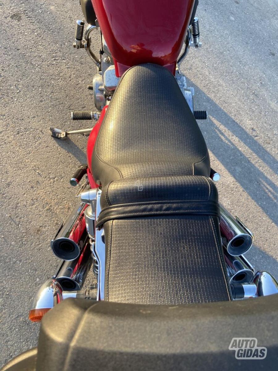Red Honda Magna 1989 in Klaipeda, with an engine capacity of 0.75 L and mileage of 22 thousand km for 5000 €, photo 15 on AUTOMOTO.COM.LV