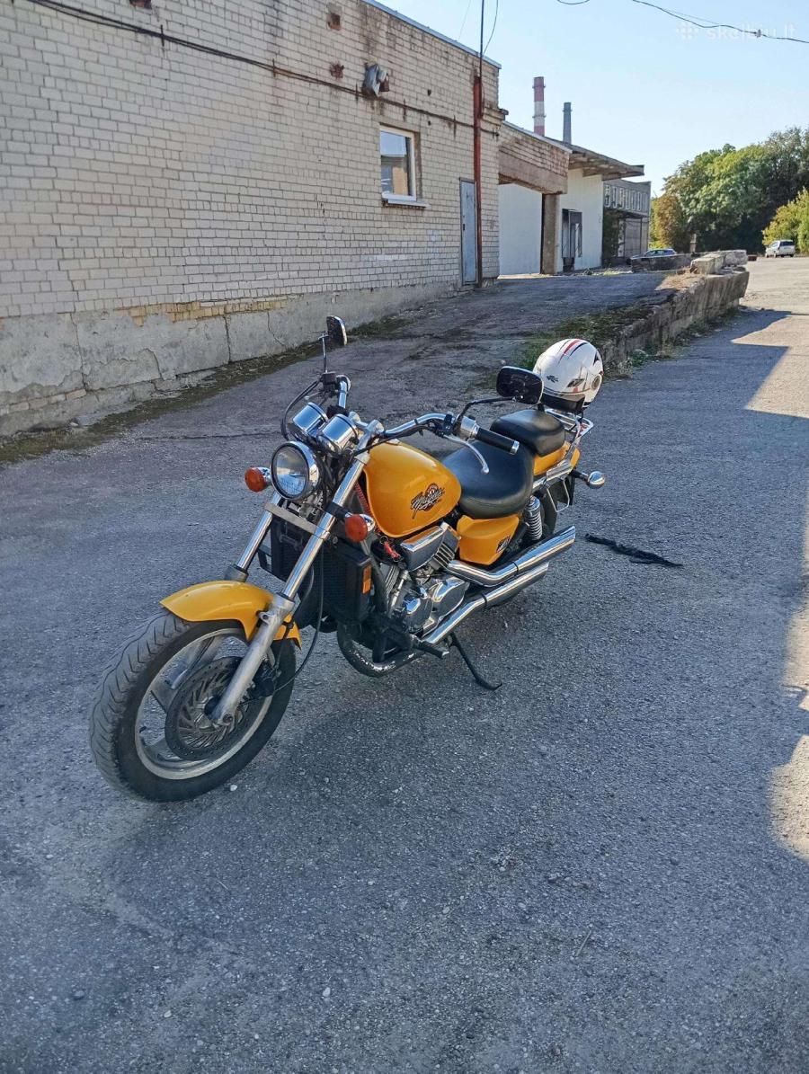 Dzeltens Honda Magna 1995 Klaipėda, ar dzinēja tilpumu 0.00 L un nobraukumu 29 tūkst. km par 2800 €, foto 6 vietnē AUTOMOTO.COM.LV