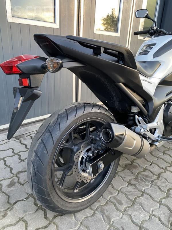 Honda NC 700S 2012 Rīga, ar dzinēja tilpumu 0.70 L un nobraukumu 0 tūkst. km par 4100 €, foto 5 vietnē AUTOMOTO.COM.LV