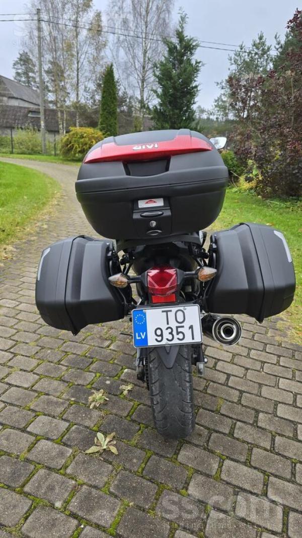 Хонда NC 700S 2012 в Рига, объемом двигателя 0.70 л и пробегом 0 тыс. км за 4685 €, фото 4 на AUTOMOTO.COM.LV