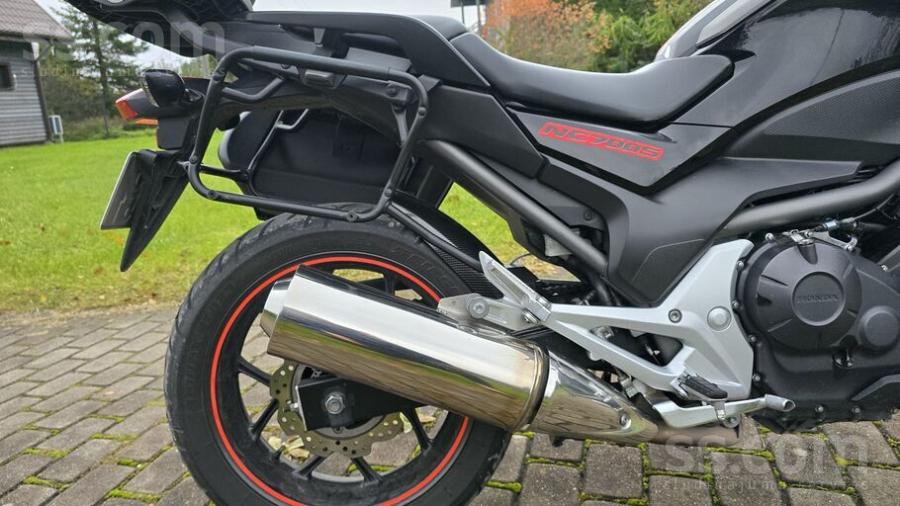 Honda NC 700S 2012 in Riga, with an engine capacity of 0.70 L and mileage of 0 thousand km for 4685 €, photo 5 on AUTOMOTO.COM.LV
