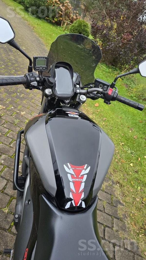 Хонда NC 700S 2012 в Рига, объемом двигателя 0.70 л и пробегом 0 тыс. км за 4685 €, фото 6 на AUTOMOTO.COM.LV
