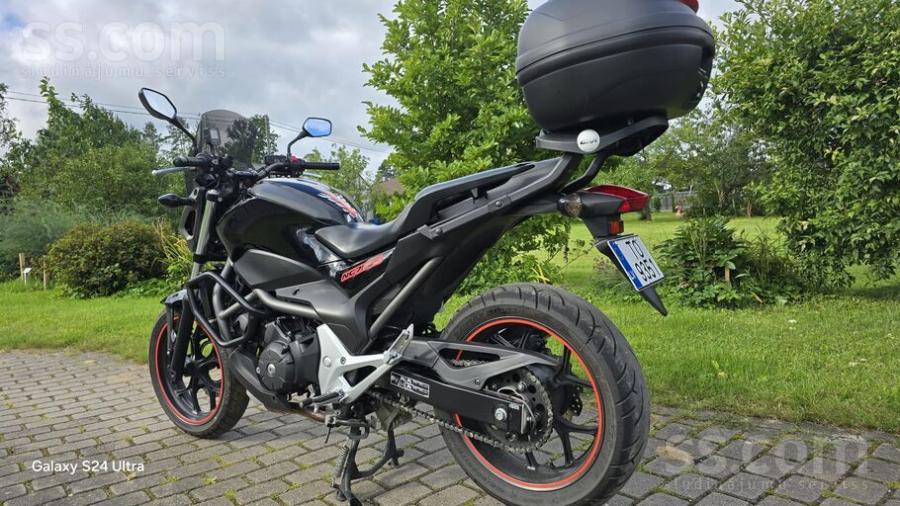 Honda NC 700S 2013 in Riga, with an engine capacity of 0.70 L and mileage of 0 thousand km for 3995 €, photo 3 on AUTOMOTO.COM.LV