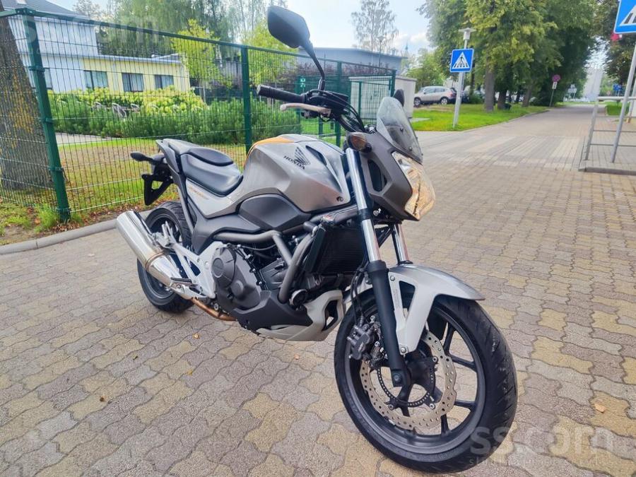 Honda NC 700S 2013 in Jelgava, with an engine capacity of 0.70 L and mileage of 0 thousand km for 3850 €, photo 3 on AUTOMOTO.COM.LV