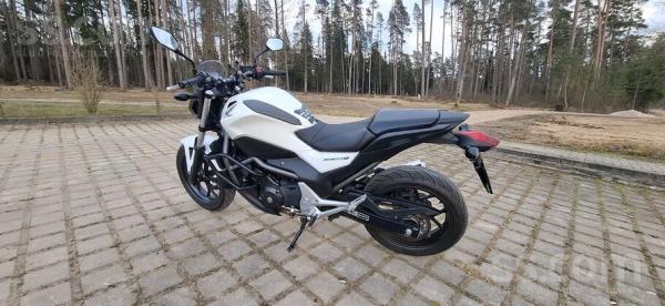 Хонда NC 700SA 2012 в Елгава, объемом двигателя 0.70 л и пробегом 0 тыс. км за 3600 €, фото 2 на AUTOMOTO.COM.LV