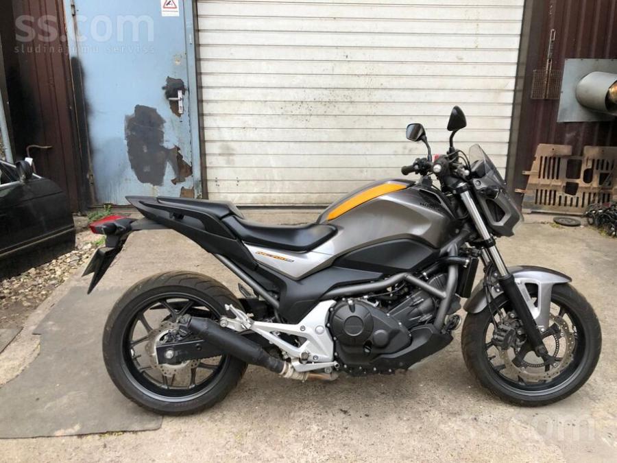 Хонда NC 700SA 2012 в Рига, объемом двигателя 0.70 л и пробегом 0 тыс. км за 3150 €, фото 5 на AUTOMOTO.COM.LV