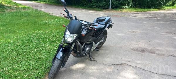 Хонда NC 700SA 2012 в Рига, объемом двигателя 0.70 л и пробегом 0 тыс. км за 3200 €, фото 2 на AUTOMOTO.COM.LV