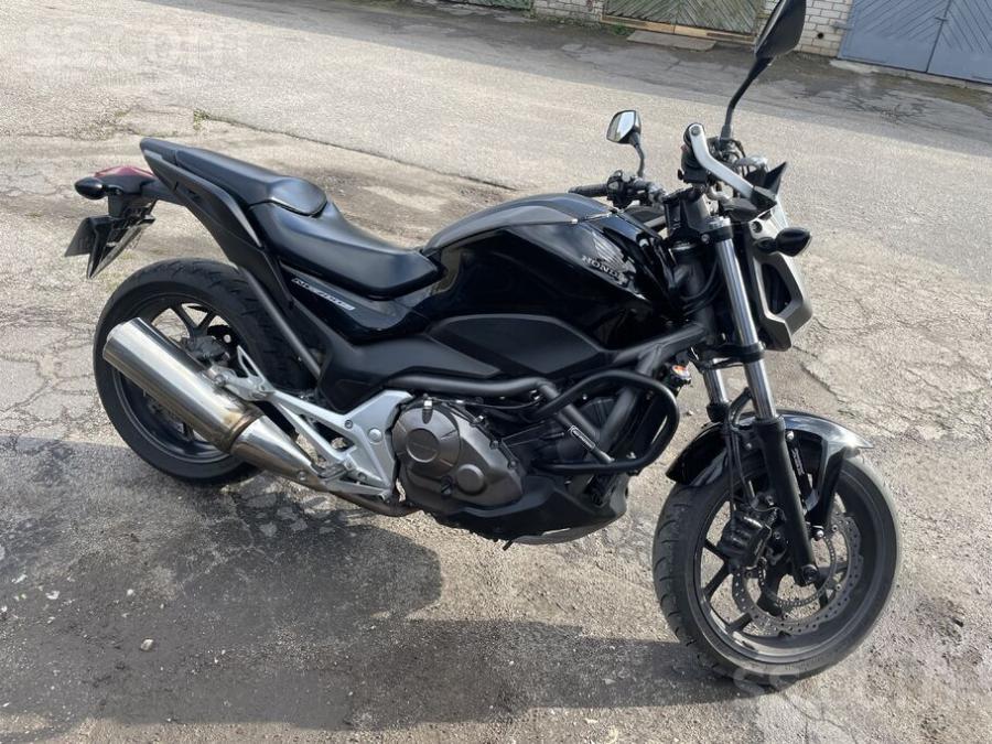 Хонда NC 700SA 2012 в Цесис, объемом двигателя 0.70 л и пробегом 0 тыс. км за 4500 €, фото 1 на AUTOMOTO.COM.LV