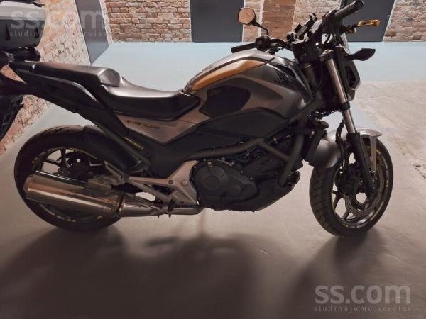 Honda NC 700SA 2013 in Cesis, with an engine capacity of 0.67 L and mileage of 0 thousand km for 3500 €, photo 2 on AUTOMOTO.COM.LV