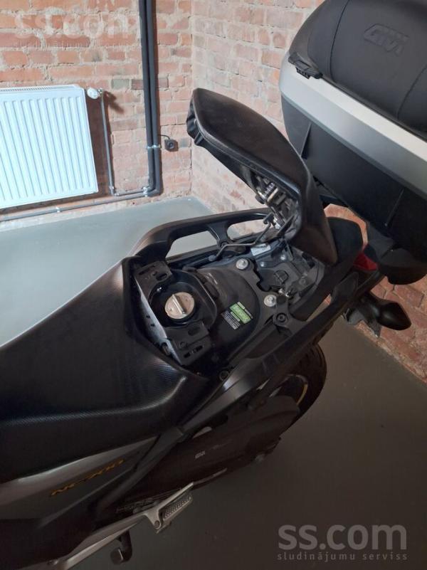 Honda NC 700SA 2013 in Cesis, with an engine capacity of 0.67 L and mileage of 0 thousand km for 3500 €, photo 5 on AUTOMOTO.COM.LV