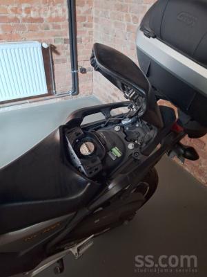 Honda NC 700SA 2013 in Cesis, with an engine capacity of 0.67 L and mileage of 0 thousand km for 3500 €, photo 6 on AUTOMOTO.COM.LV