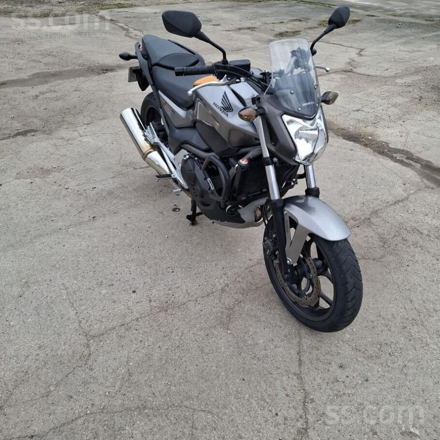 Хонда NC 700SA 2014 в Бауска, объемом двигателя 0.67 л и пробегом 0 тыс. км за 3300 €, фото 1 на AUTOMOTO.COM.LV