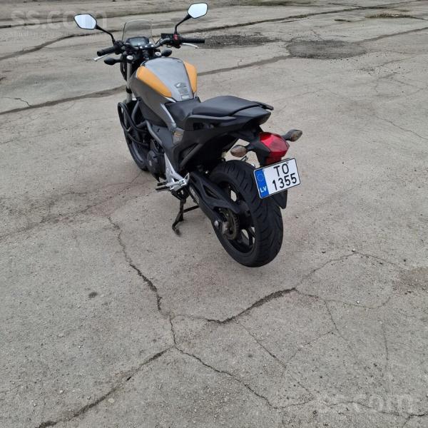 Хонда NC 700SA 2014 в Бауска, объемом двигателя 0.67 л и пробегом 0 тыс. км за 3300 €, фото 5 на AUTOMOTO.COM.LV