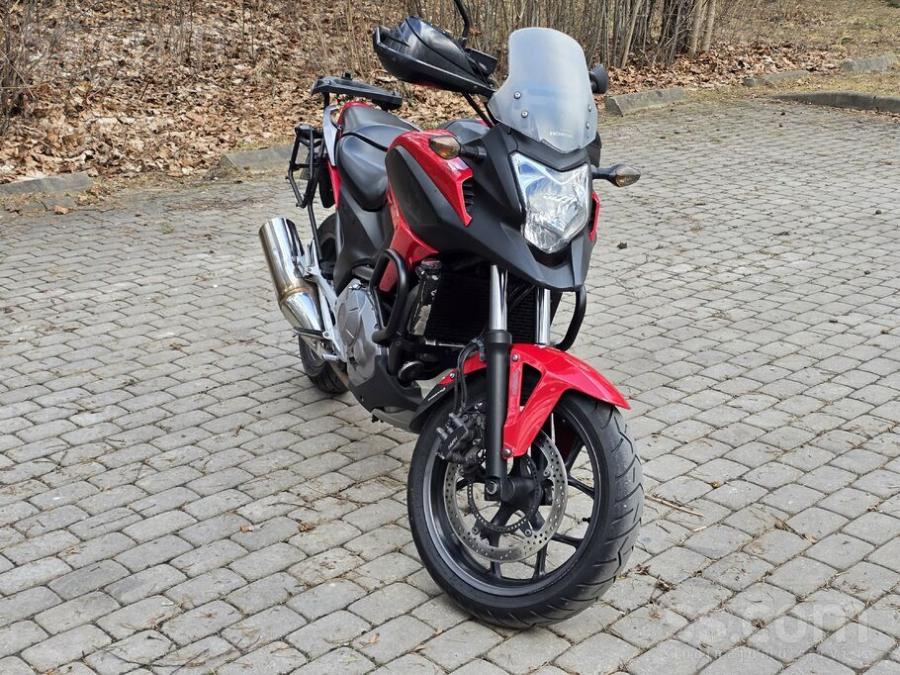 Хонда NC 700XA 2012 в Юрмала, объемом двигателя 0.67 л и пробегом 0 тыс. км за 3100 €, фото 6 на AUTOMOTO.COM.LV