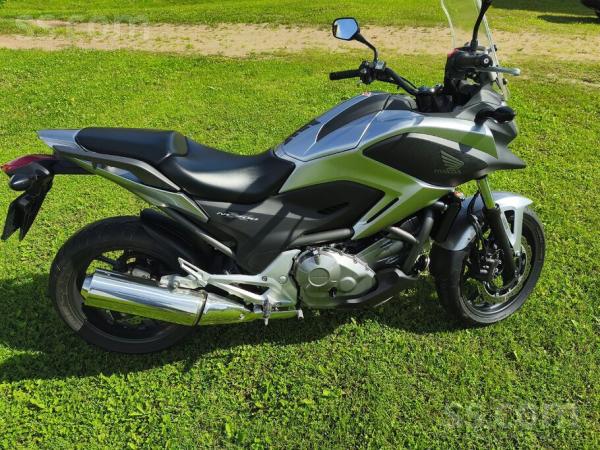 Хонда NC 700XA 2012 в Прейли, объемом двигателя 0.70 л и пробегом 0 тыс. км за 4950 €, фото 2 на AUTOMOTO.COM.LV