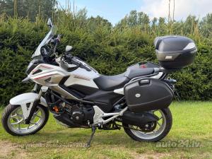 Black Honda NC 750 2018 in Tallinn, with an engine capacity of 0.75 L and mileage of 23 thousand km for 7400 €, photo  on AUTOMOTO.COM.LV