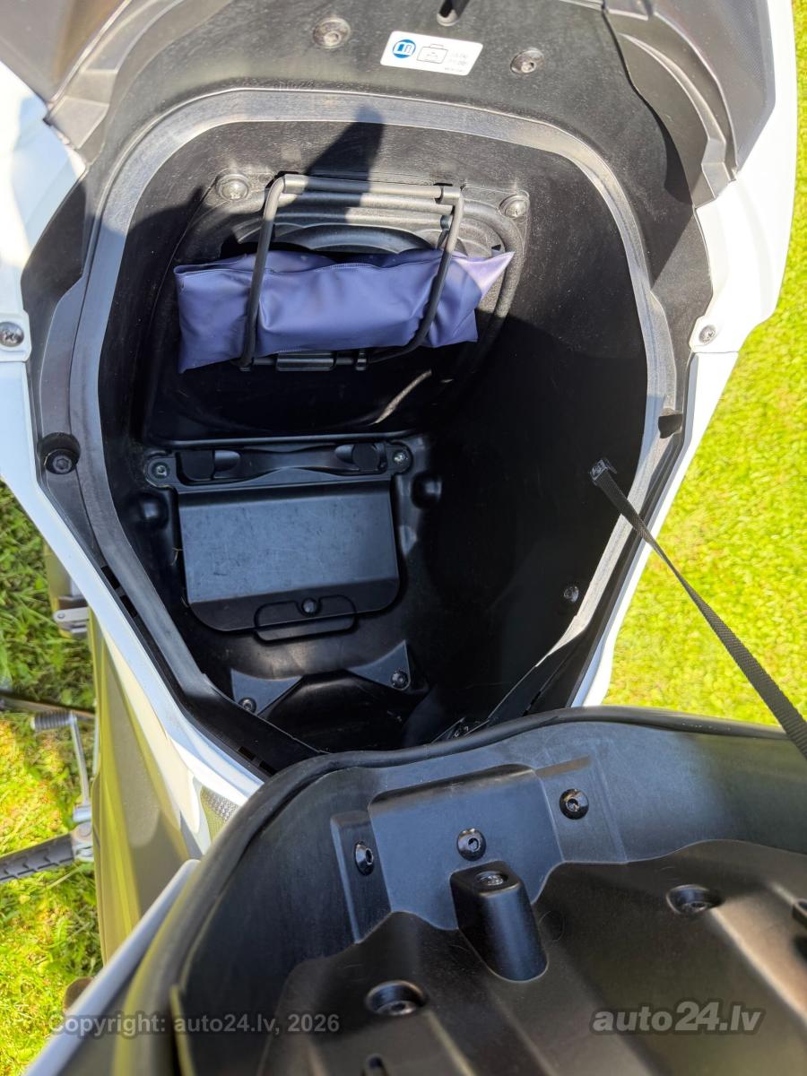 Melns Honda NC 750 2018 Tallina, ar dzinēja tilpumu 0.75 L un nobraukumu 23 tūkst. km par 7400 €, foto 16 vietnē AUTOMOTO.COM.LV