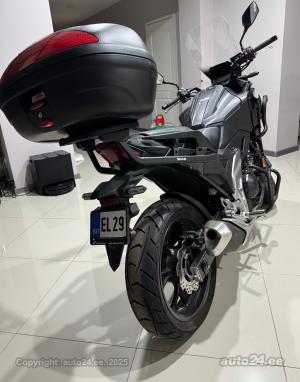 Melns Honda NC 750 2023 Jehvi, ar dzinēja tilpumu 0.75 L un nobraukumu 856 tūkst. km par 9900 €, foto 3 vietnē AUTOMOTO.COM.LV