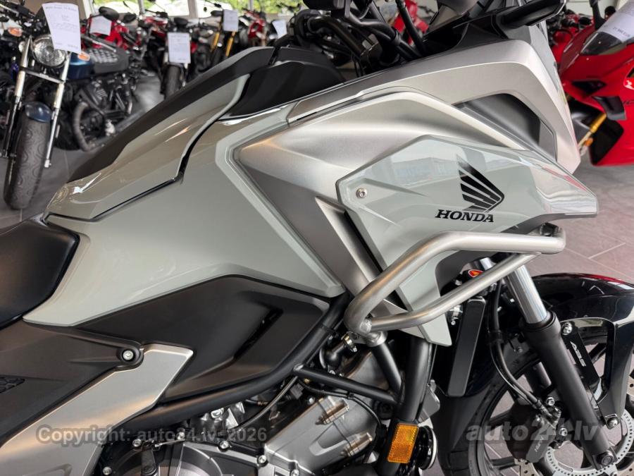 Pelēks Honda NC 750 2023 Tallina, ar dzinēja tilpumu 0.75 L un nobraukumu 1 tūkst. km par 7990 €, foto 7 vietnē AUTOMOTO.COM.LV