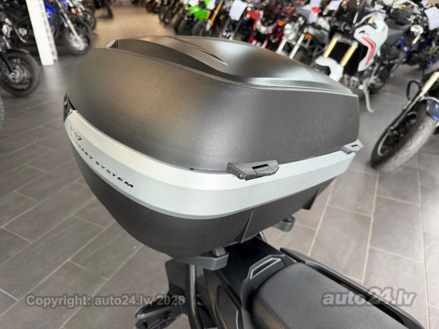Pelēks Honda NC 750 2023 Tallina, ar dzinēja tilpumu 0.75 L un nobraukumu 1 tūkst. km par 7990 €, foto 10 vietnē AUTOMOTO.COM.LV