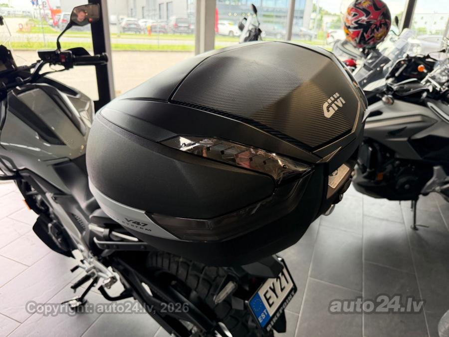 Pelēks Honda NC 750 2023 Tallina, ar dzinēja tilpumu 0.75 L un nobraukumu 1 tūkst. km par 7990 €, foto 19 vietnē AUTOMOTO.COM.LV