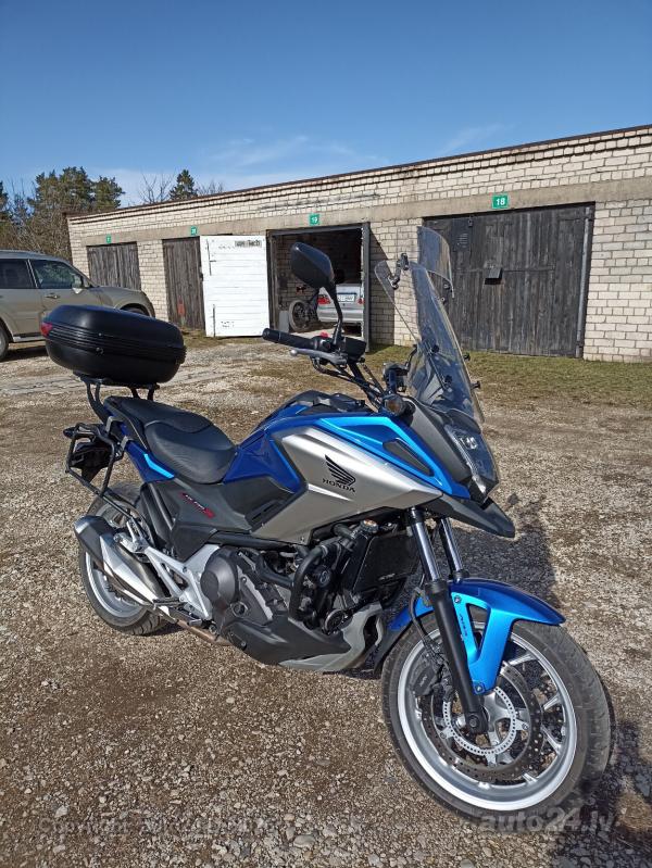 Honda NC 750 2018 in Tallinn, with an engine capacity of 0.75 L and mileage of 39 thousand km for 4800 €, photo 2 on AUTOMOTO.COM.LV