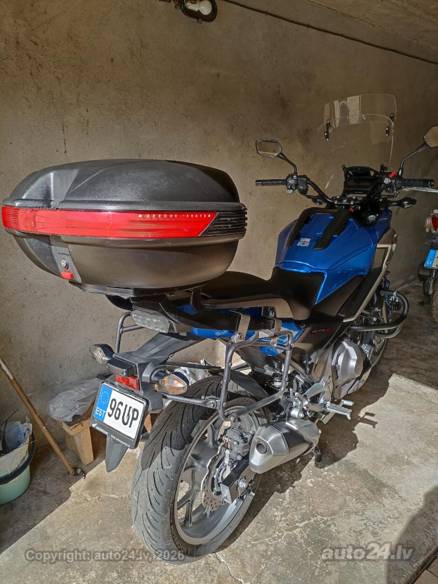 Honda NC 750 2018 in Tallinn, with an engine capacity of 0.75 L and mileage of 39 thousand km for 4800 €, photo 5 on AUTOMOTO.COM.LV