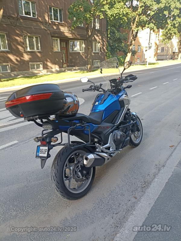 Honda NC 750 2018 in Tallinn, with an engine capacity of 0.75 L and mileage of 39 thousand km for 4800 €, photo 7 on AUTOMOTO.COM.LV