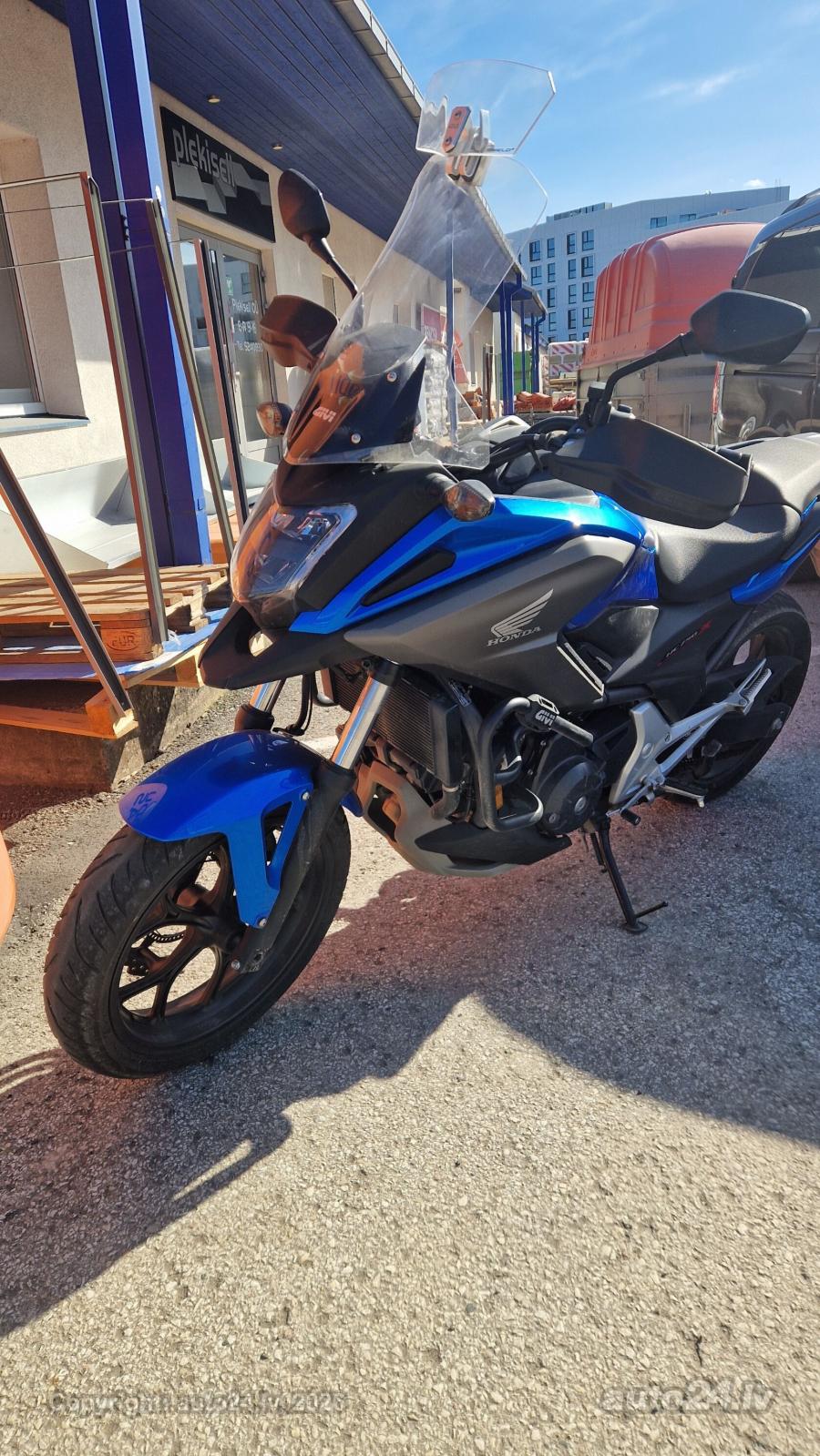Хонда NC 750 2020 в Таллин, объемом двигателя 0.75 л и пробегом 17 тыс. км за 4999 €, фото 1 на AUTOMOTO.COM.LV