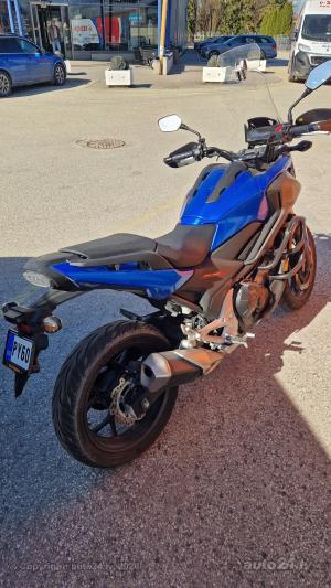 Хонда NC 750 2020 в Таллин, объемом двигателя 0.75 л и пробегом 17 тыс. км за 4999 €, фото 4 на AUTOMOTO.COM.LV