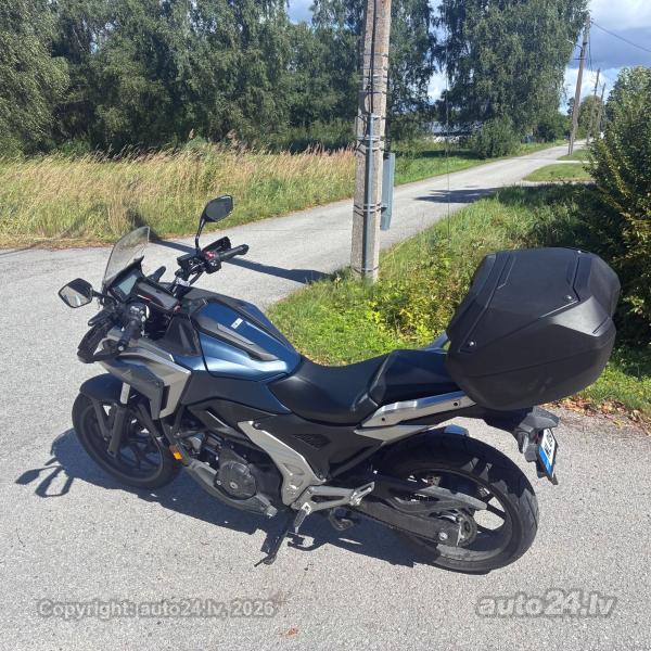 Хонда NC 750 2024 в Таллин, объемом двигателя 0.75 л и пробегом 2 тыс. км за 8000 €, фото 4 на AUTOMOTO.COM.LV