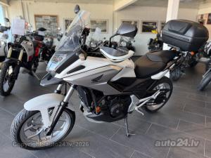 Balts Honda NC 750 2016 Tallina, ar dzinēja tilpumu 0.75 L un nobraukumu 35 tūkst. km par 4590 €, foto 12 vietnē AUTOMOTO.COM.LV