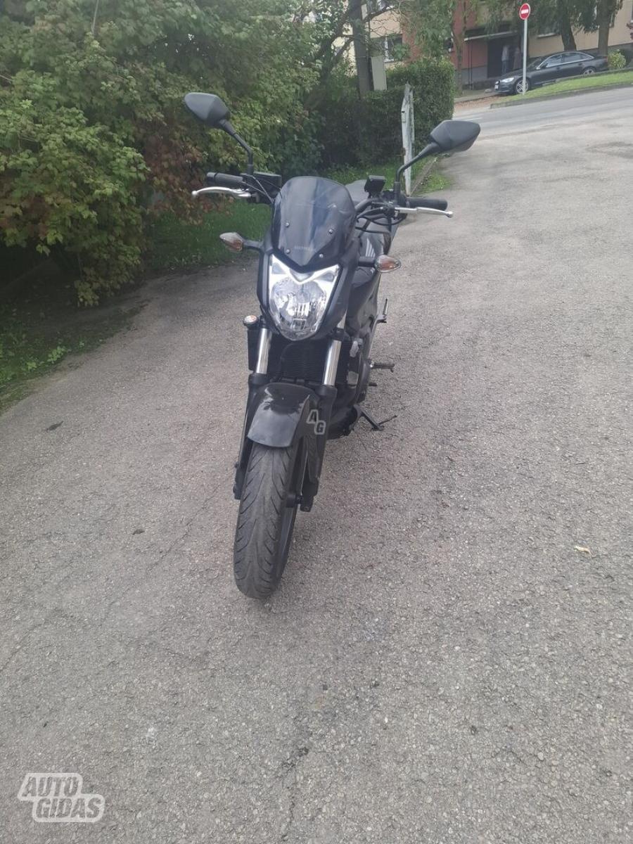 Melns Honda NC 750S 2015 Joniškis, ar dzinēja tilpumu 0.75 L un nobraukumu 44 tūkst. km par 2600 €, foto 3 vietnē AUTOMOTO.COM.LV