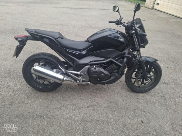 Melns Honda NC 750S 2015 Joniškis, ar dzinēja tilpumu 0.75 L un nobraukumu 44 tūkst. km par 2600 €, foto 4 vietnē AUTOMOTO.COM.LV