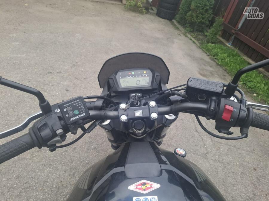 Melns Honda NC 750S 2015 Joniškis, ar dzinēja tilpumu 0.75 L un nobraukumu 44 tūkst. km par 2600 €, foto 6 vietnē AUTOMOTO.COM.LV