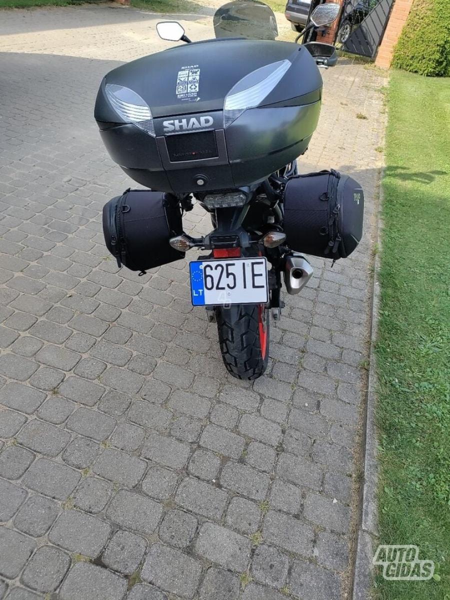 Melns Honda NC 750S 2016 Plungė, ar dzinēja tilpumu 0.75 L un nobraukumu 31 tūkst. km par 5400 €, foto 4 vietnē AUTOMOTO.COM.LV