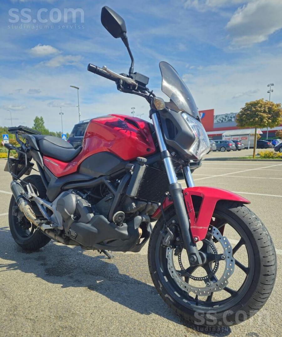 Хонда NC 750S 2015 в Огре, объемом двигателя 0.75 л и пробегом 0 тыс. км за 4000 €, фото 1 на AUTOMOTO.COM.LV