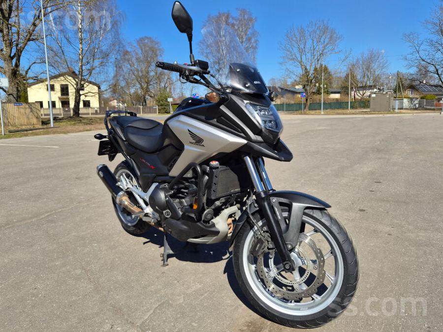 Honda NC 750XD 2016 Rīga, ar dzinēja tilpumu 0.75 L un nobraukumu 0 tūkst. km par 3790 €, foto 3 vietnē AUTOMOTO.COM.LV