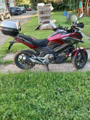 Honda NC 750XD 2019 in Riga, with an engine capacity of 0.75 L and mileage of 0 thousand km for 5500 €, photo 4 on AUTOMOTO.COM.LV