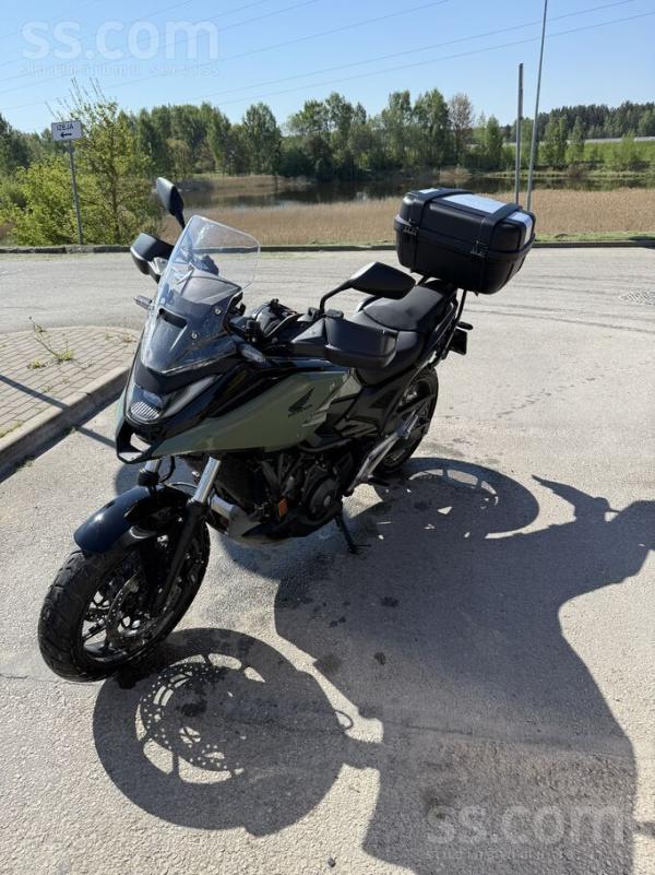 Honda NC 750XD 2025 Ogre, ar dzinēja tilpumu 0.75 L un nobraukumu 0 tūkst. km par 8700 €, foto 1 vietnē AUTOMOTO.COM.LV