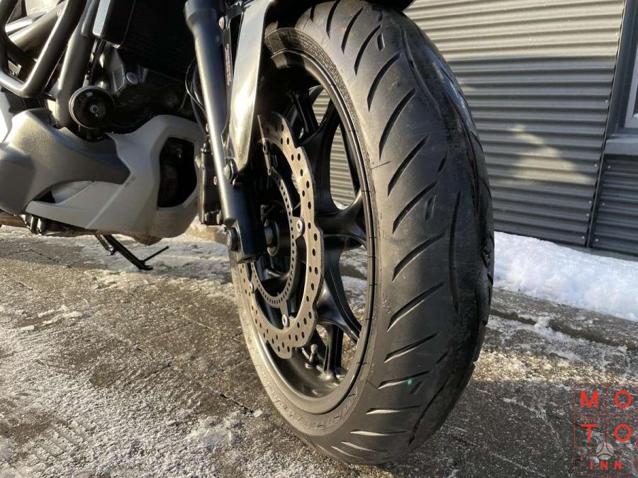 Melns Honda NC 2013 Rīga, ar dzinēja tilpumu 0.70 L un nobraukumu 18 tūkst. km par 3499 €, foto 16 vietnē AUTOMOTO.COM.LV