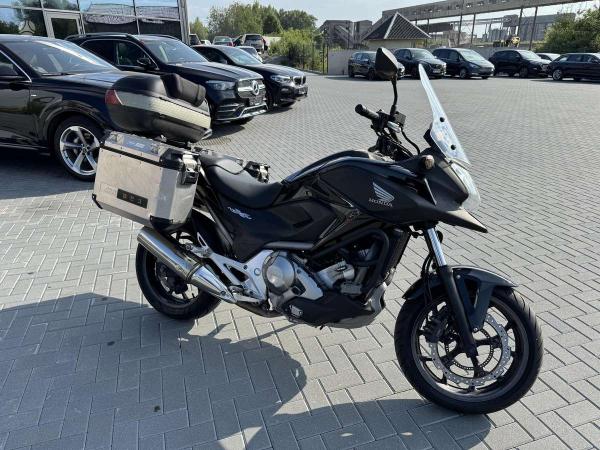Black Honda NC 2013 in Telschi, with an engine capacity of 0.67 L and mileage of 31 thousand km for 3700 €, photo 8 on AUTOMOTO.COM.LV
