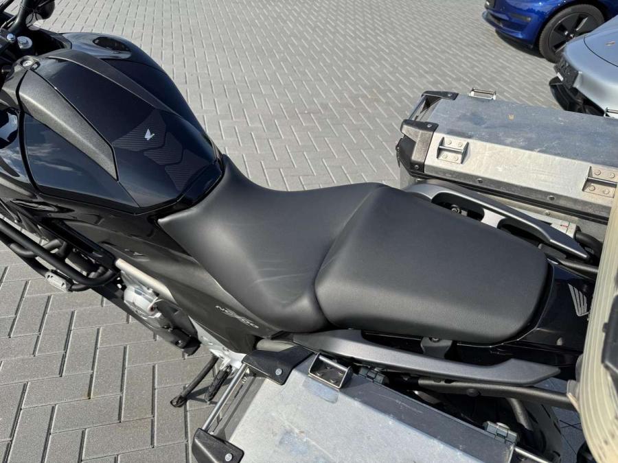 Black Honda NC 2013 in Telschi, with an engine capacity of 0.67 L and mileage of 31 thousand km for 3700 €, photo 16 on AUTOMOTO.COM.LV